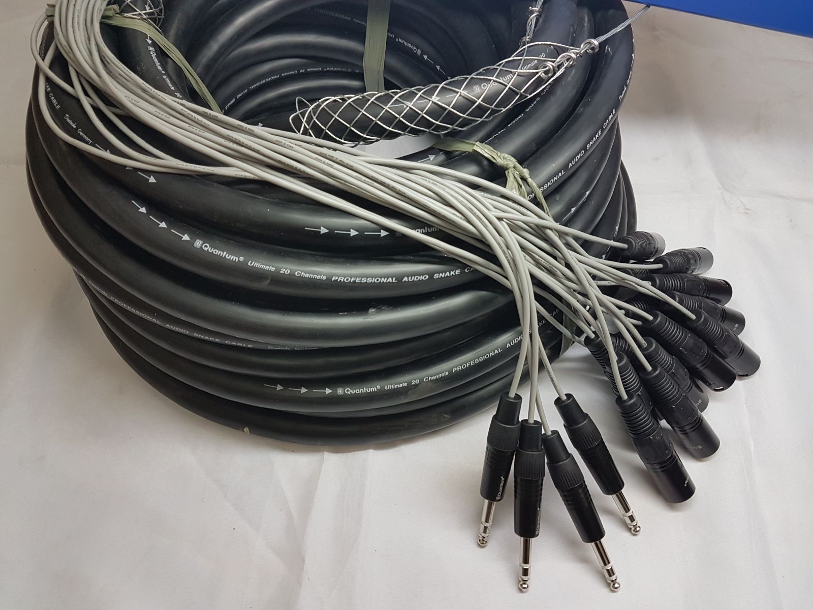 Quantum Audio Cables at Caitlyn Lavater blog